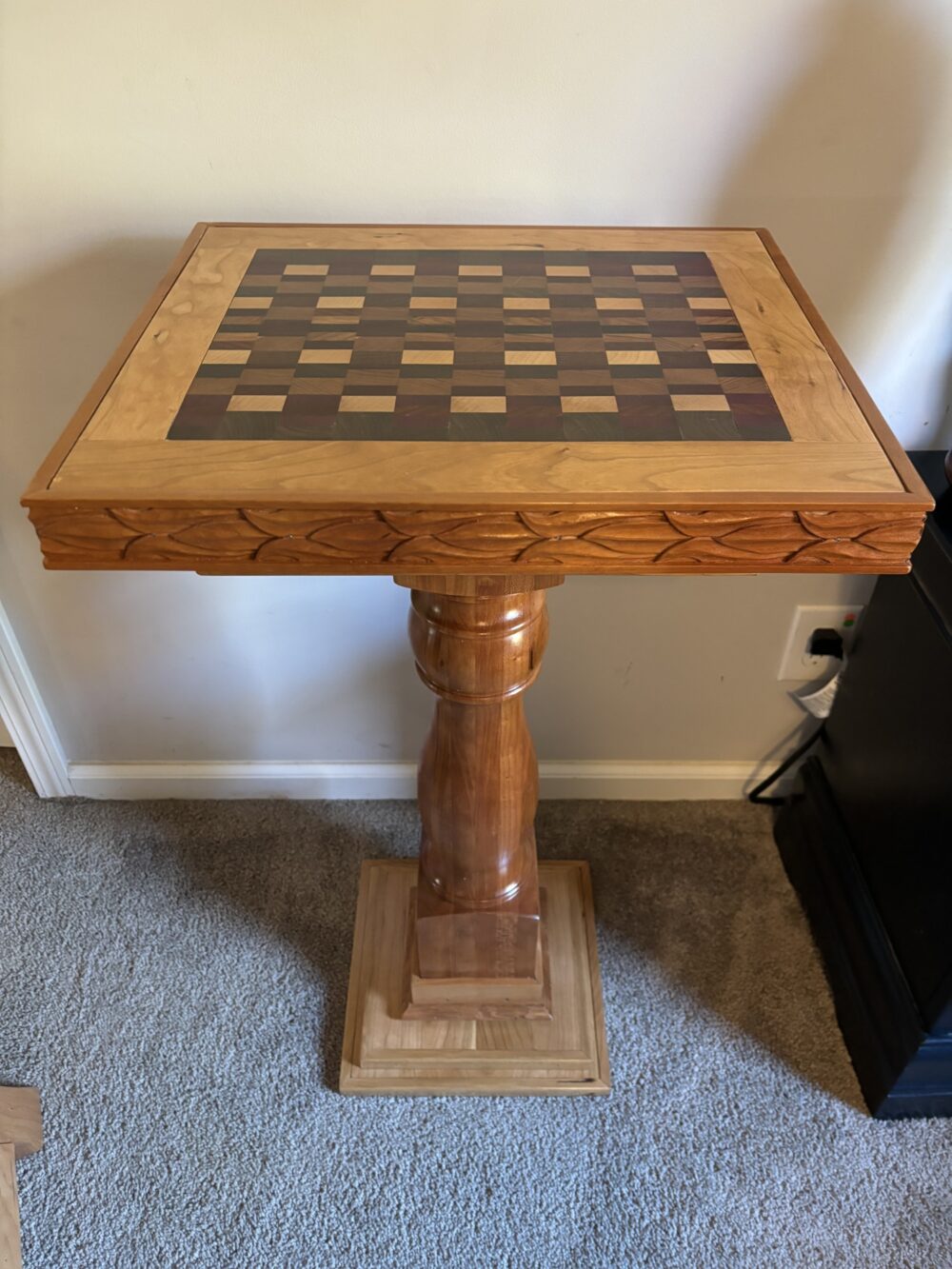 Osborne Wood | Acanthus Moulding Dresses Up Pedestal Table